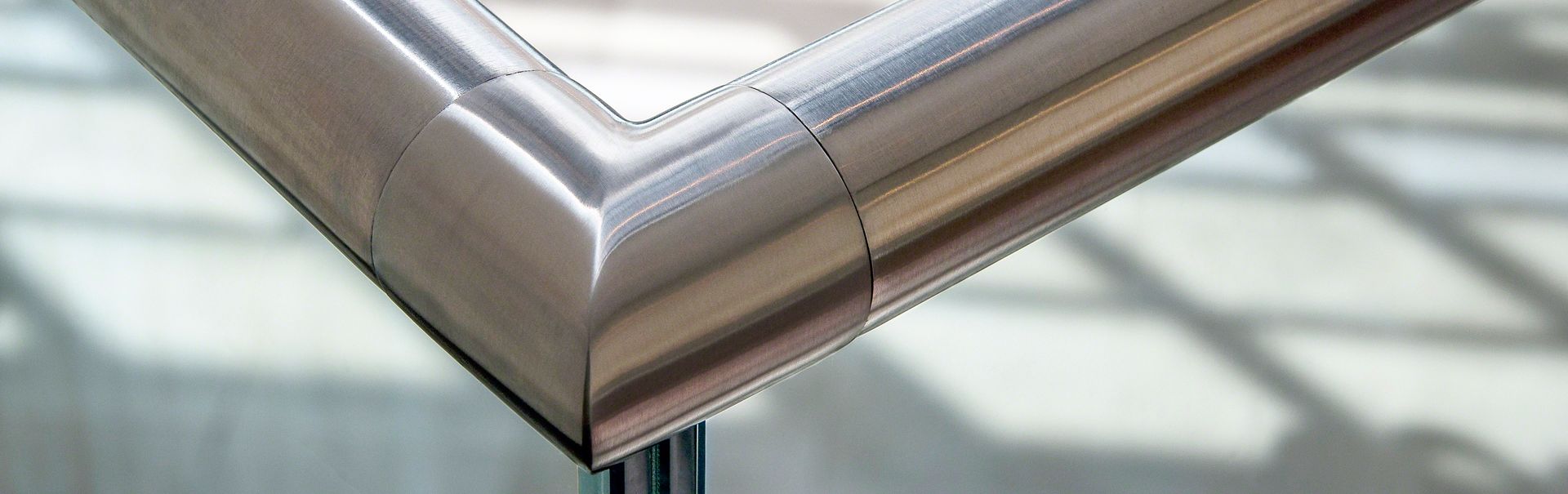 ᑕ ᑐ Brass and Stainless Steel Flush Fittings